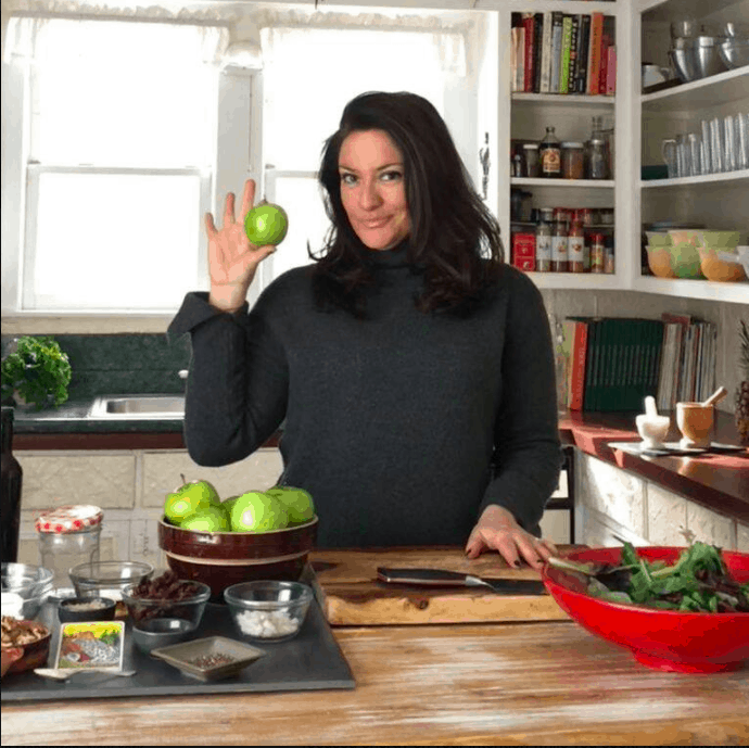 Tarot Bytes Episode 110: Tarot and Yoga with Sasha Graham - The Tarot Lady